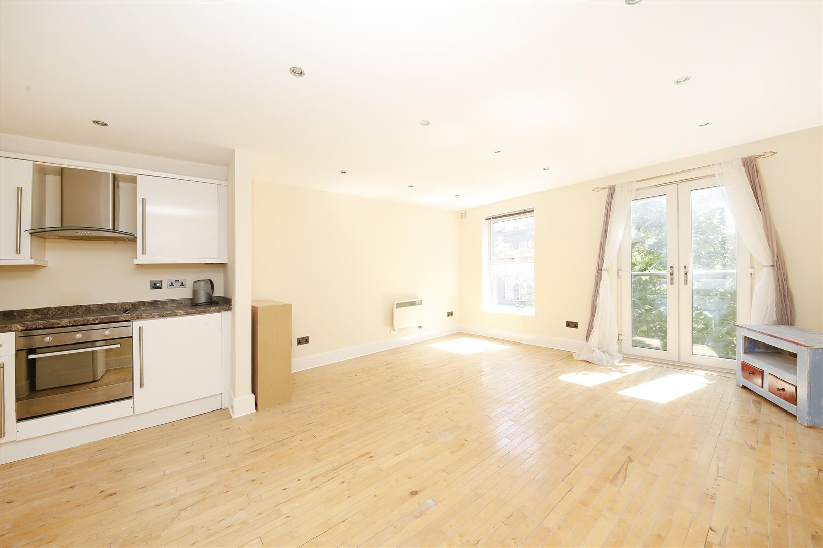 Property in Tower Bridge Road, London, SE1 4TL
