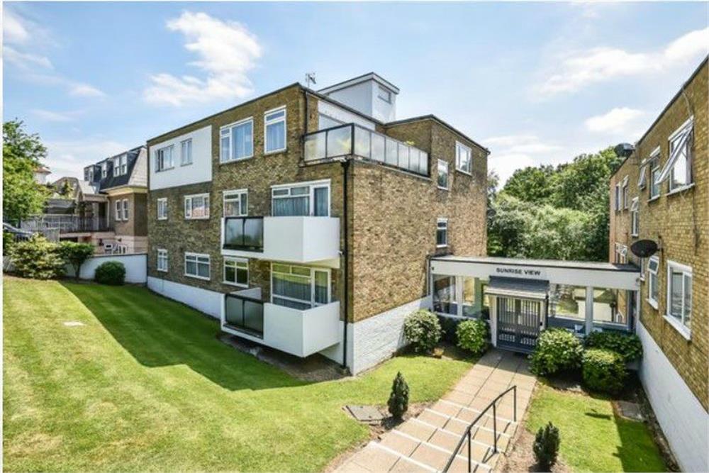 Property in Sunrise View, The Rise, NW7, NW7 2LL