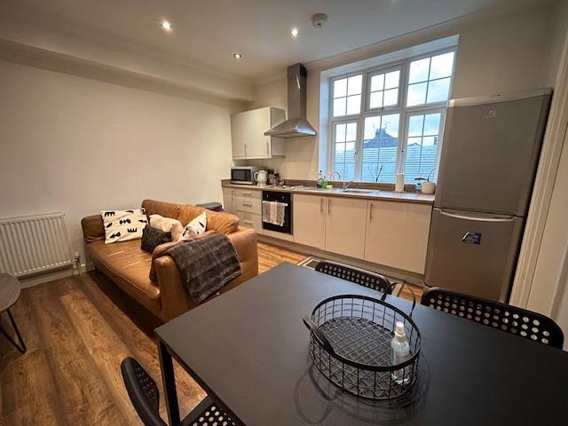 Property in The Broadway, London, NW7 3TG