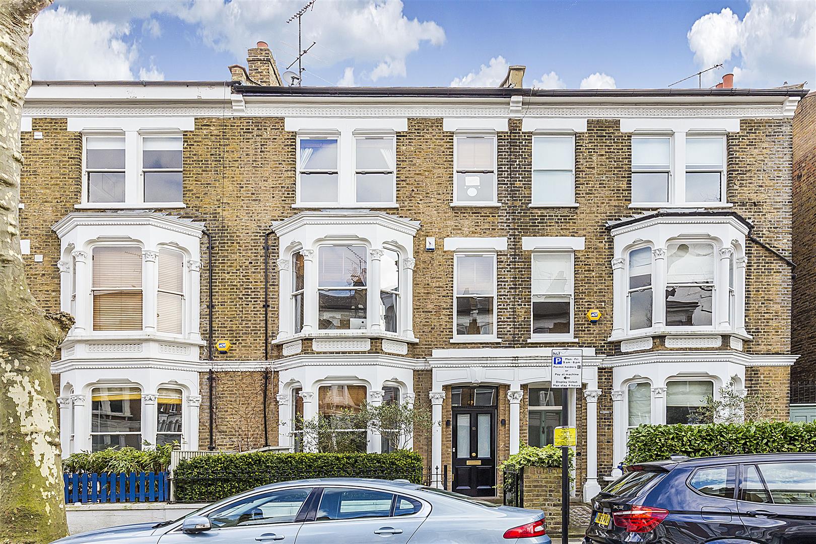 Property in Melrose Gardens, London, W6
