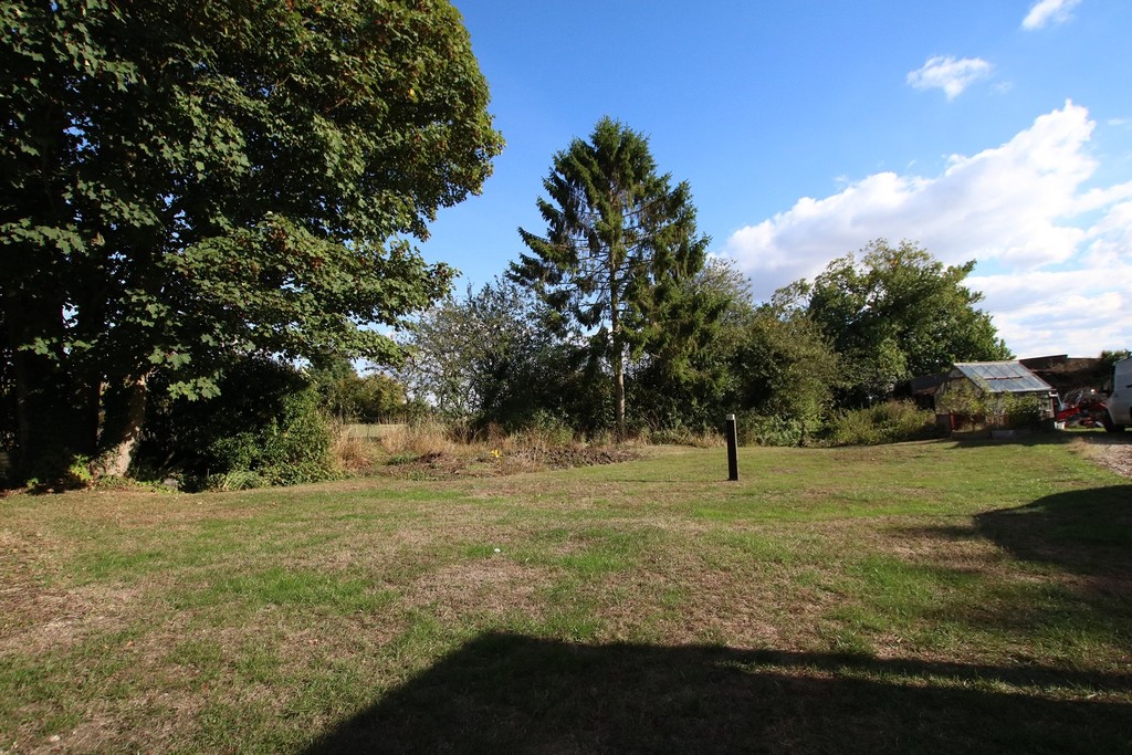 Property in Cross Green, Hitcham, Ipswich, Suffolk, IP7 7LL