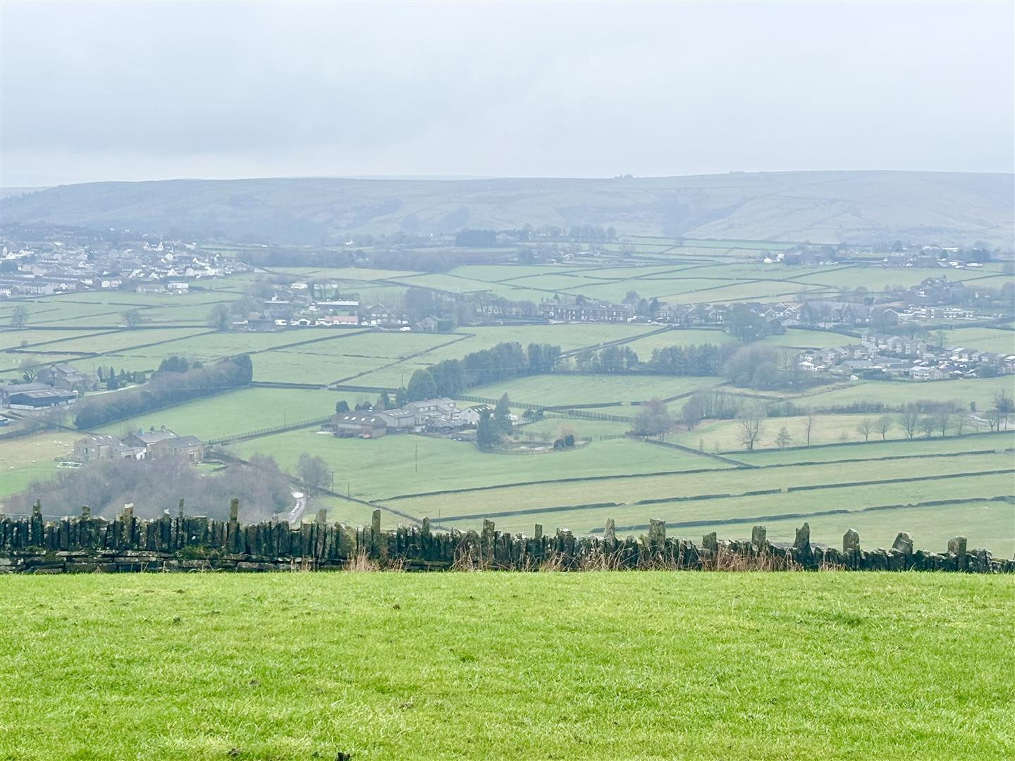 Property in Roper Lane, Queensbury, Bradford, BD13 2NR