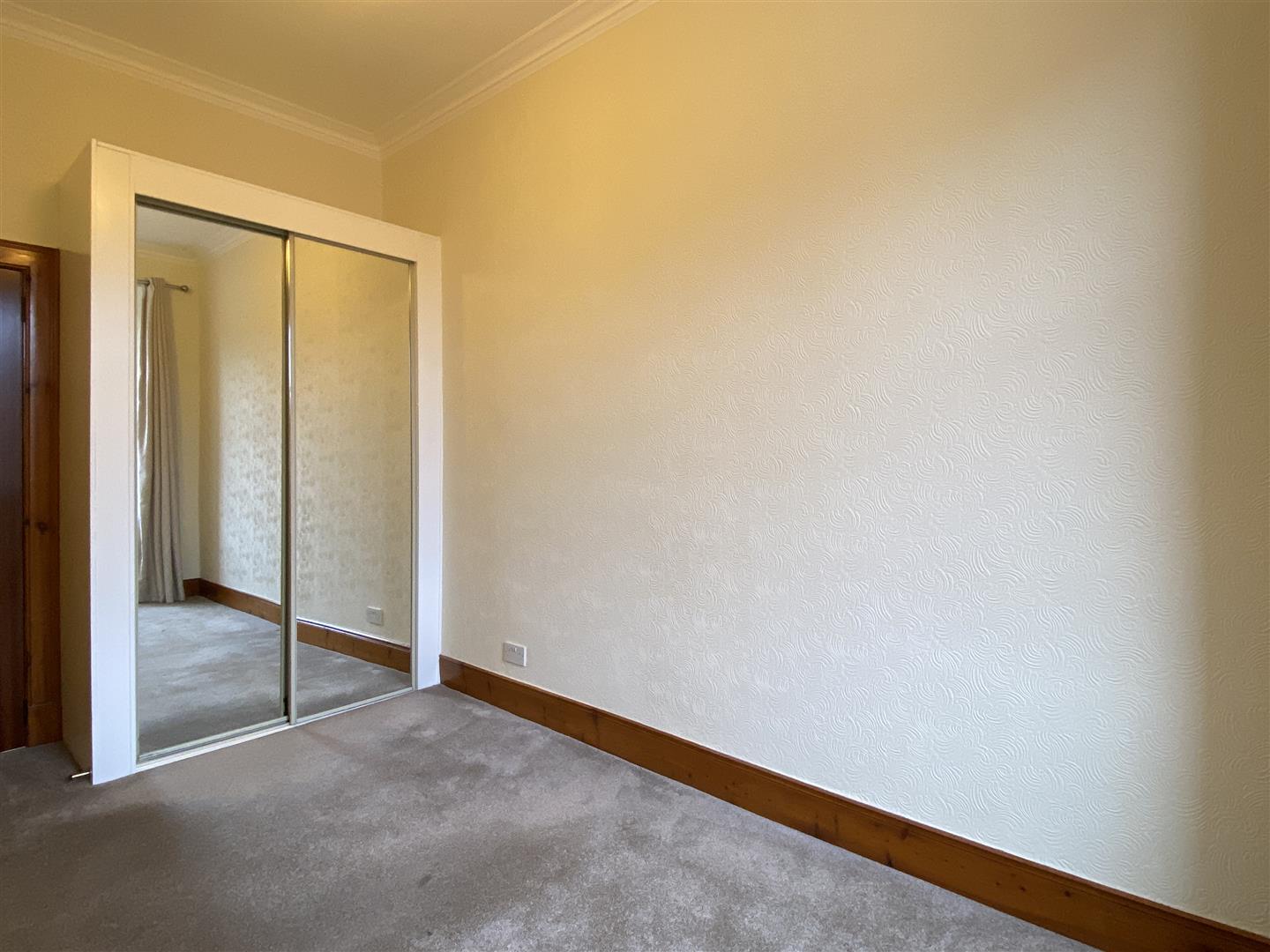 Property in Methven Buildings, 36 New Row, Perth, PH1