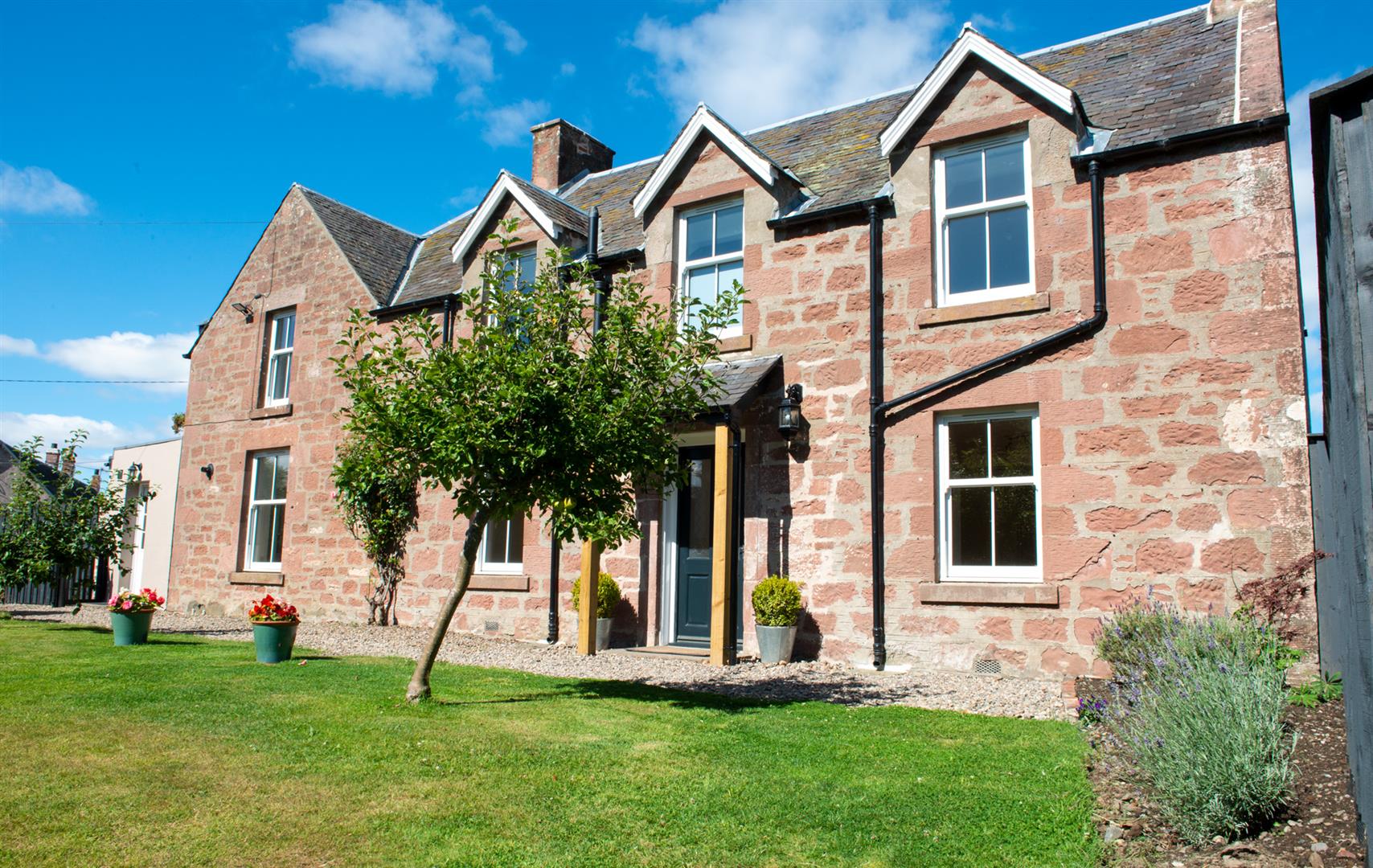 Property in St Madoes, PH2