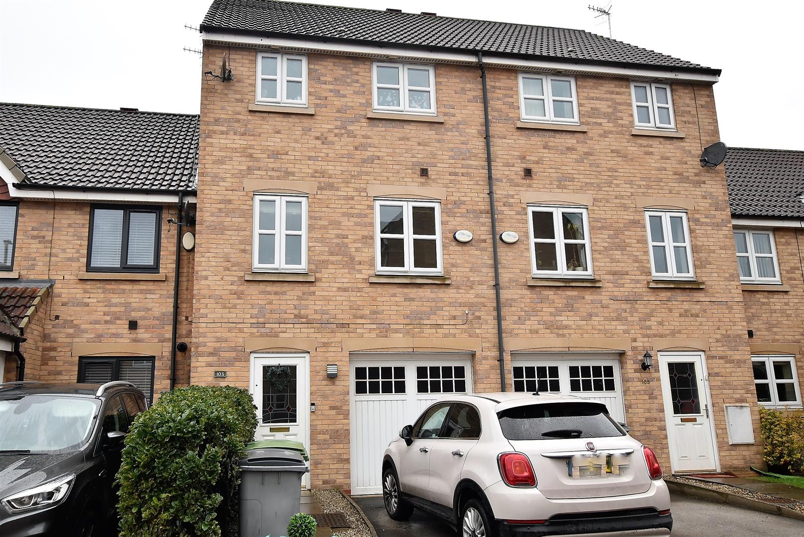 Property in Hogarth Drive, Noctorum, Wirral, CH43 9JG