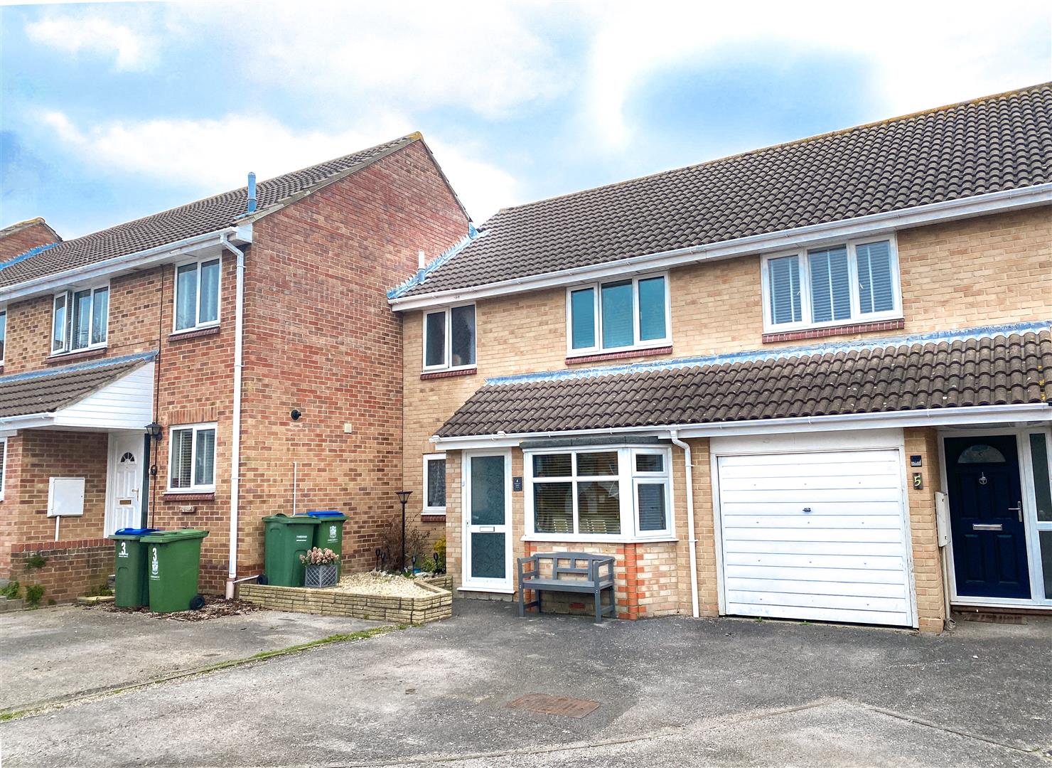 Property in Eagle Close, Fareham, PO16