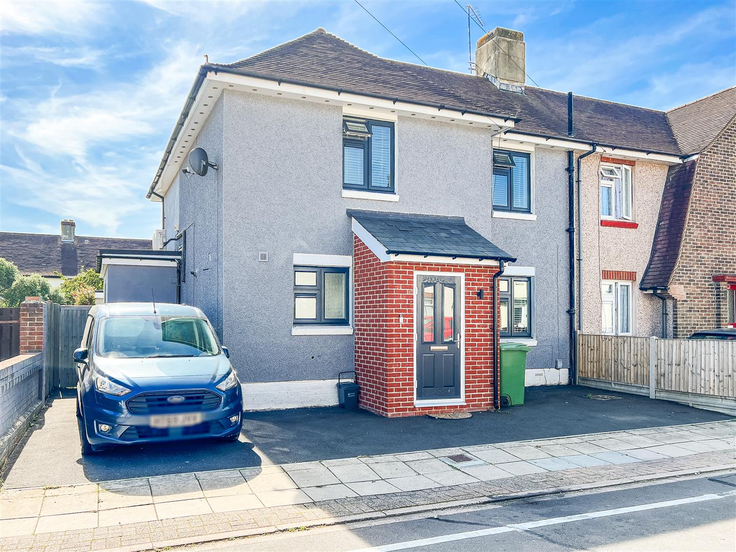 Property in Freshwater Road, Portsmouth, PO6
